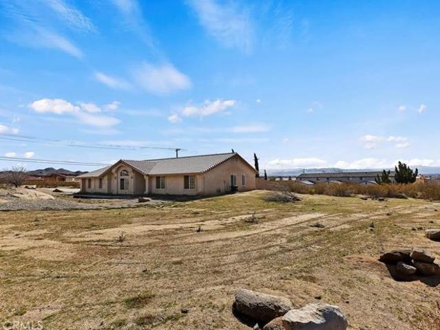 16185 Viho Rd, Apple Valley, CA 92307