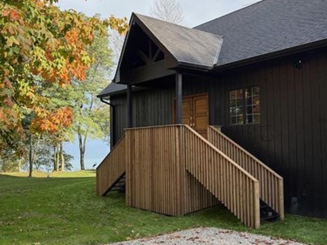 1618 Milwaukee St, Kewaunee, WI 54216
