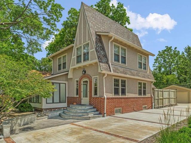 1618 SW High Ave, Topeka, KS 66604