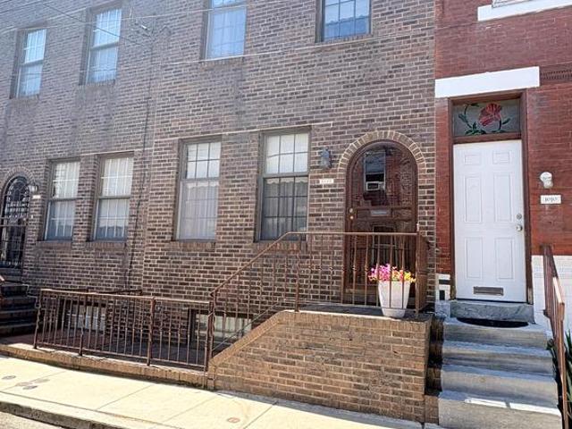 1618 S Clarion Street