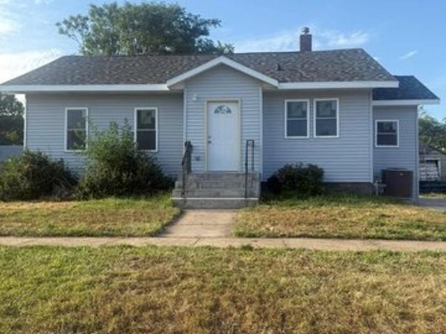 1618 W 6th St, Hastings, NE 68901