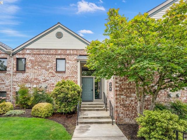 16190 SW 130th Ter Apt 15, Tigard, OR 97224