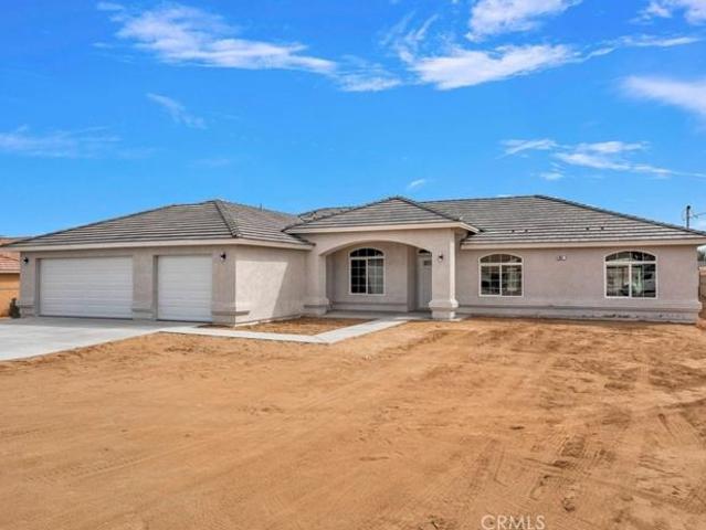 16196 Grevillea St, Hesperia, CA 92345