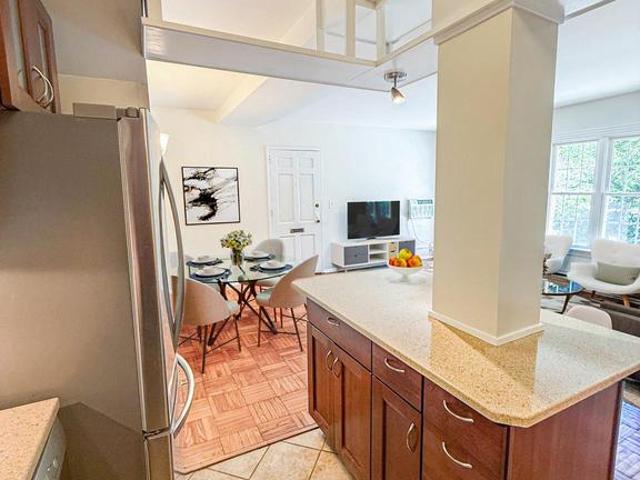 1619 Mount Eagle Place