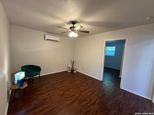 1619 Nolan, Unit B