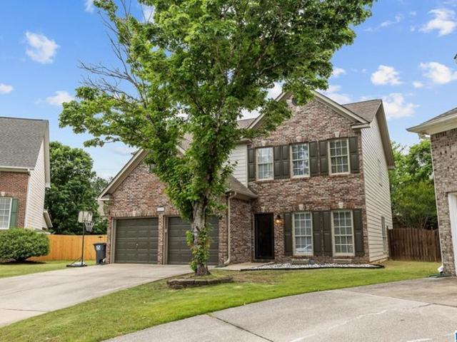 1619 Deer Valley Dr, Hoover, AL 35226