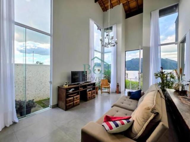 1619 Excelente casa de alto padrão á venda no bairro Jardim Europa em Poços de Caldas MG