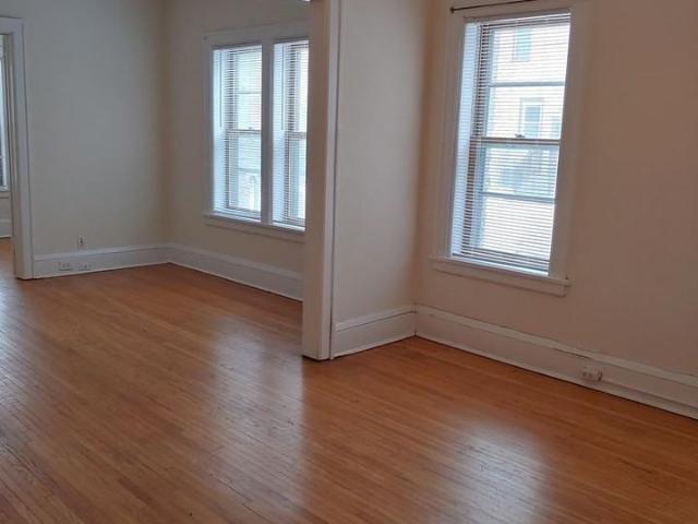 1619 Lagoon Ave 2 Bedroom Apartment for Rent at 1619 Lagoon Ave, Minneapolis, MN 55408 Uptown