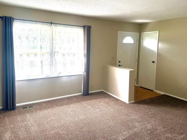 1619 Skyline Drive