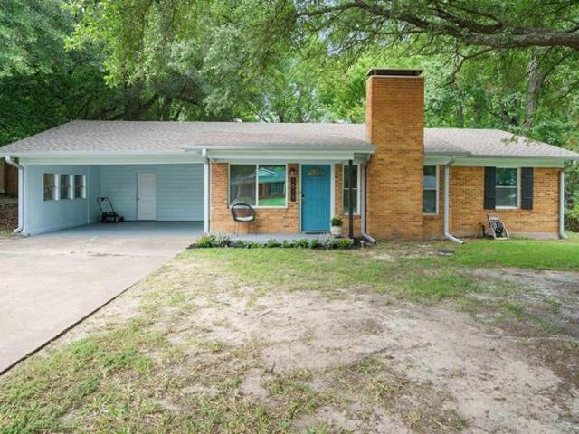 1619 Woodland Hills Dr, Tyler, TX 75701