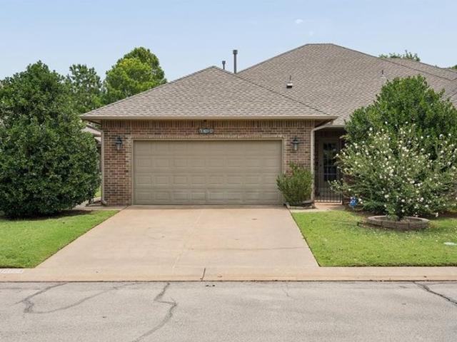 16104 Vintage Ct, Edmond, OK 73013