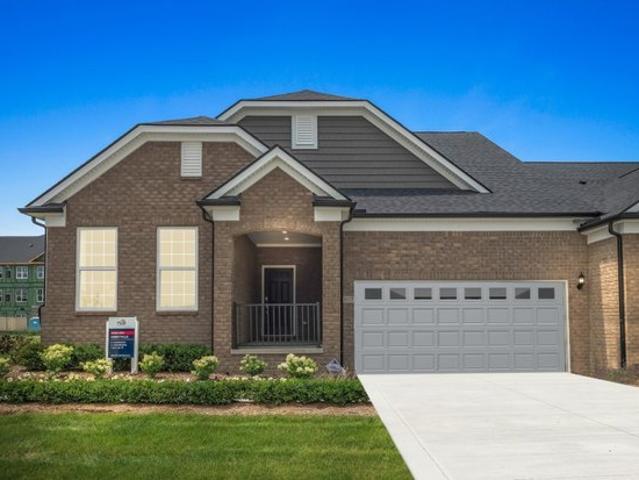 16104 Conifer Ln, Clinton Township, MI 48038