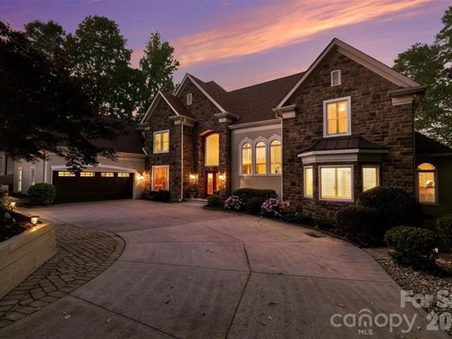 16105 Woolwine Rd, Charlotte, NC 28278