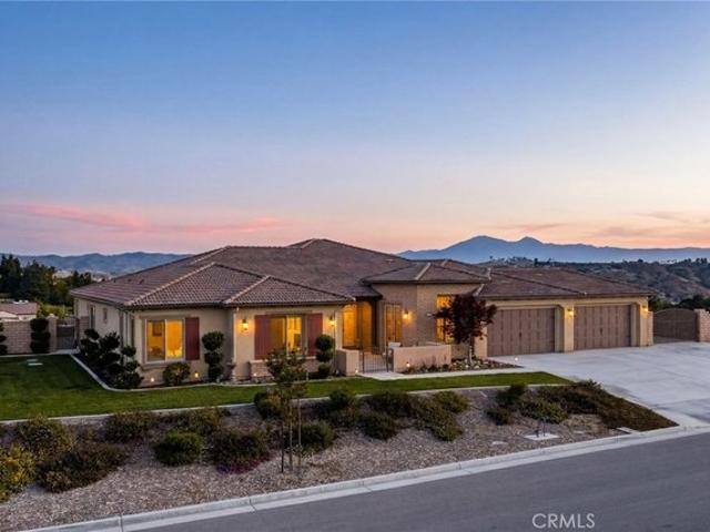 16105 Gallery Heights Dr, Riverside, CA 92504