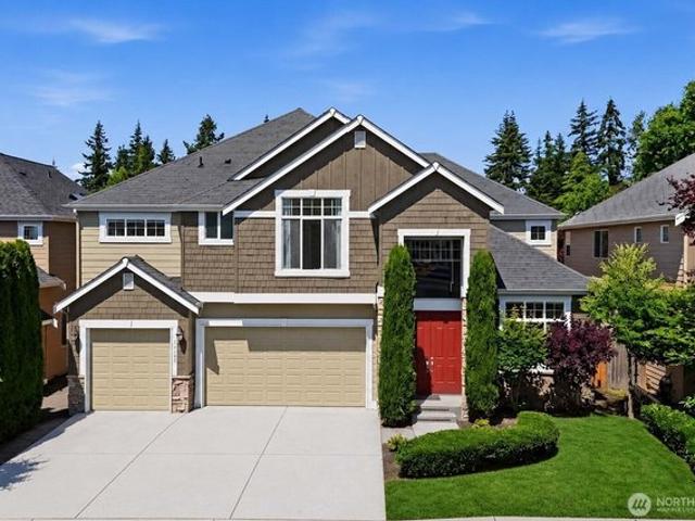 16105 Northup Way, Bellevue, WA 98008