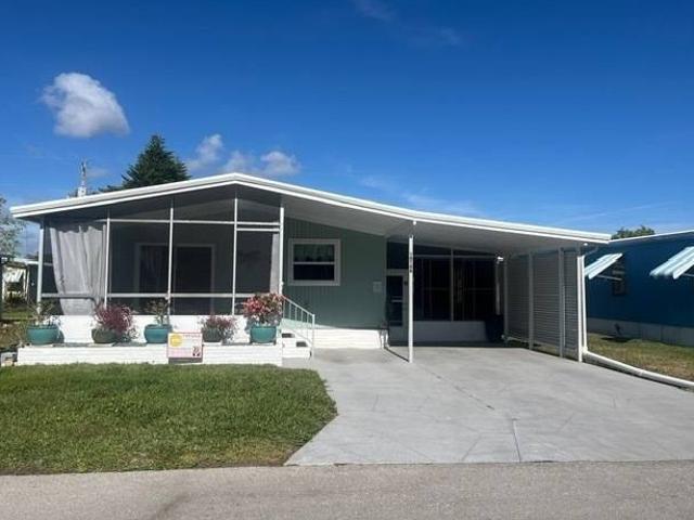 16106 St Johns Cir, North Fort Myers, FL 33917
