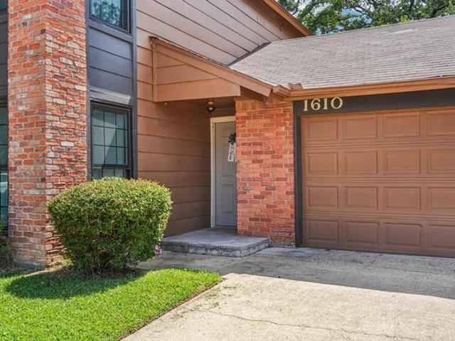 1610 Brentwood Dr, Irving, TX 75061