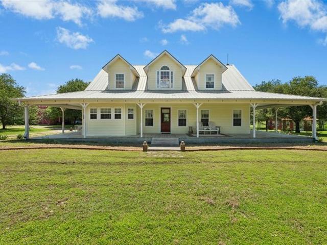 1610 County Road 463, Elgin, TX 78621