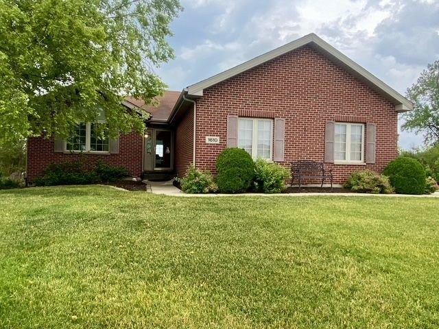 1610 Rolling Pass, Beecher, IL 60401
