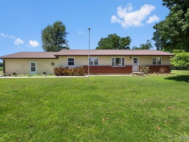 1610 State Hwy W, Oran, MO 63771