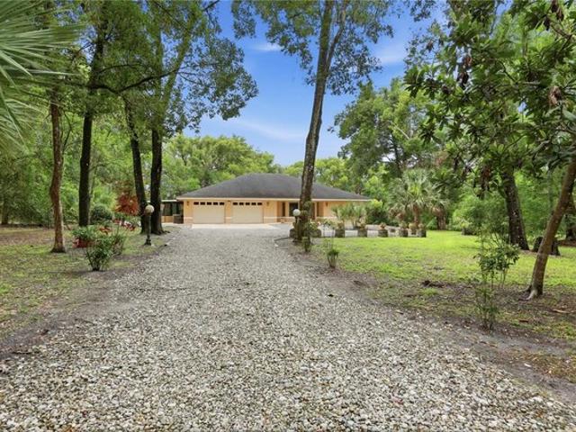1610 Strathcona Ave, Deland, FL 32720