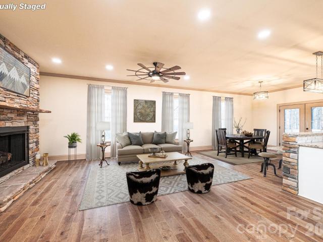 1610 Summerlin Place