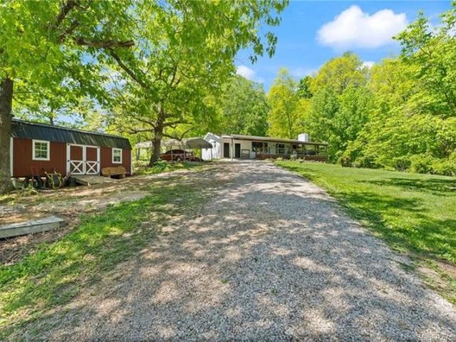 1610 W Bennett Rd, English, IN 47118
