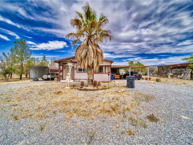 1610 W Vondell Drive