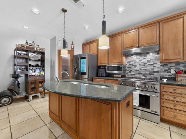 1610 Western Hills Drive SE