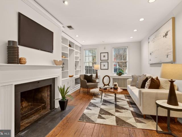 1610 33rd St NW, Washington, DC 20007 | MLS #DCDC2246