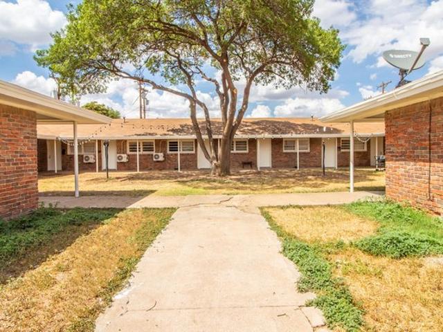 1610 45th St Apt 14, Lubbock, TX 79412
