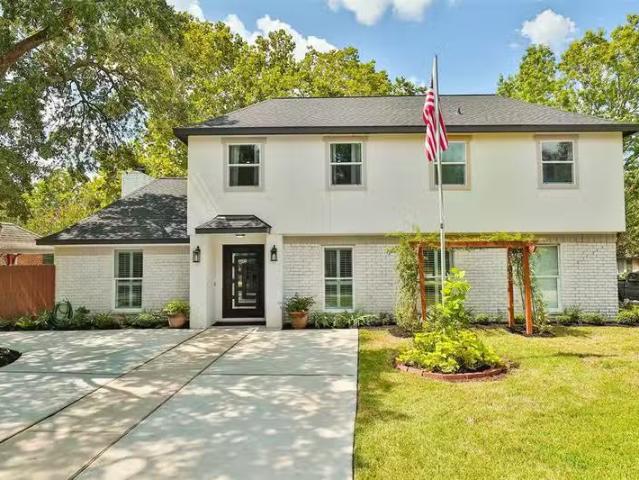 16110 Saint Helier St, Jersey Village, TX 77040