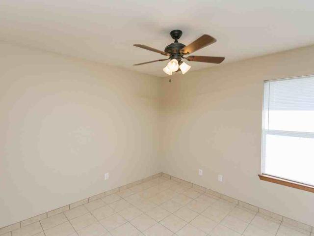 16111/16113 Rolling Meadows Dr. 3 Bedroom Apartment for Rent at 16111 Rolling Meadows Dr, Lindale, TX 75771