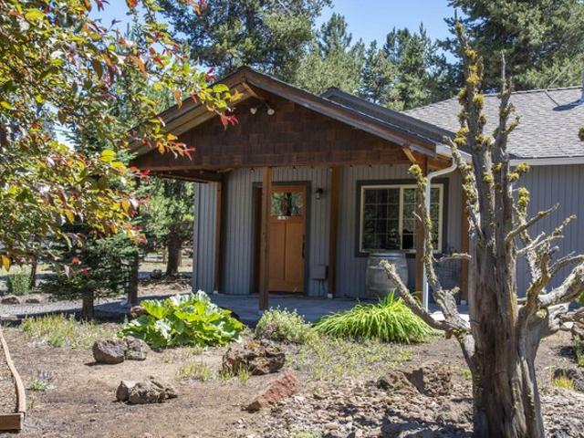 16111 Lava Dr, La Pine, OR 97739