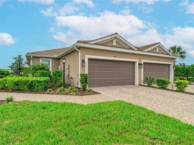 16112 Isola Pl, Bradenton, FL 34211