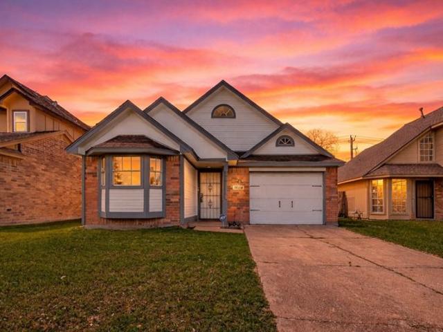 16114 Canaridge Dr, Houston, TX 77053