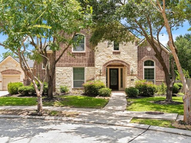 16114 Finnigans Cir, Houston, TX 77044