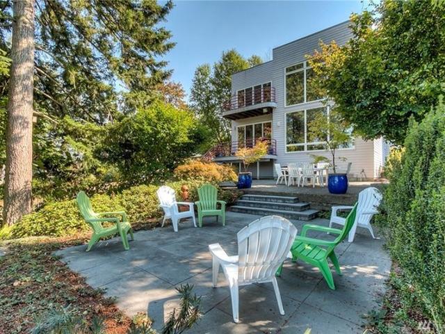 16114 SE Lake Holm Rd, Auburn, WA 98092