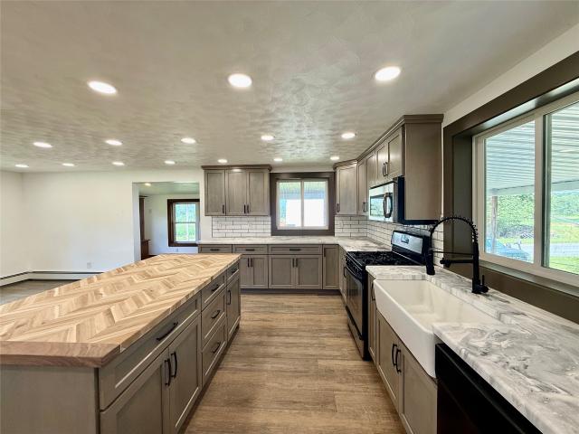 16116 old valley road