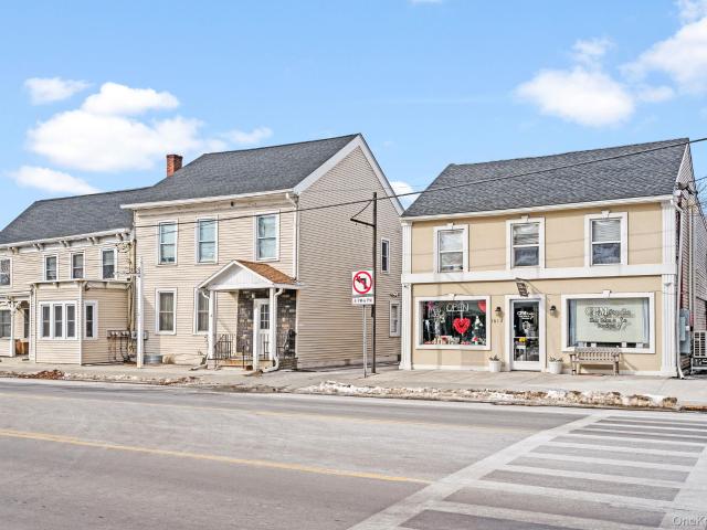 1611 Main Street