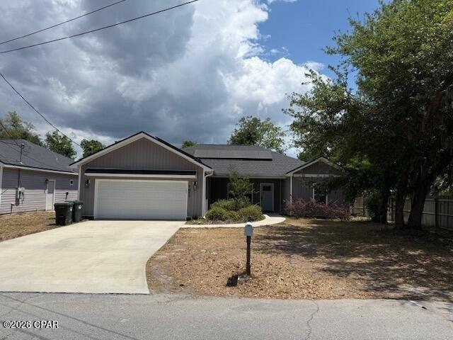 1611 Montana Ave, Lynn Haven, FL 32444