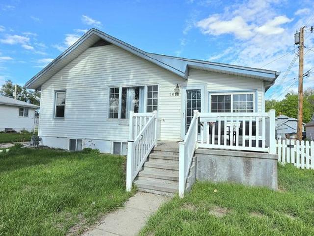 1611 Avenue C, Gothenburg, NE 69138