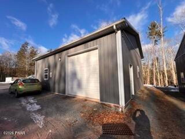 1611 Beach Lake Highway