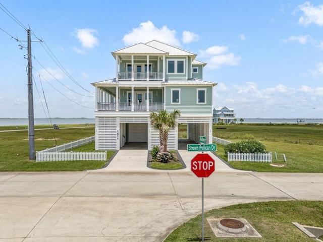 1611 Brown Pelican Bnd, Galveston, TX 77554