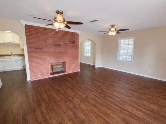 1611 Campbell Lane