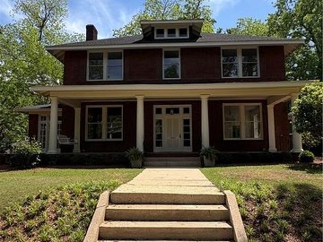1611 Dearing Pl, Tuscaloosa, AL 35401