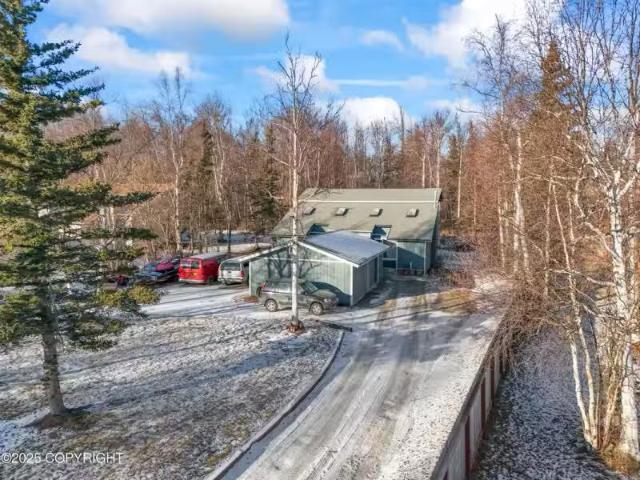 1611 E DELLWOOD STREET, WASILLA, AK 99654 Multi Family For Sal.