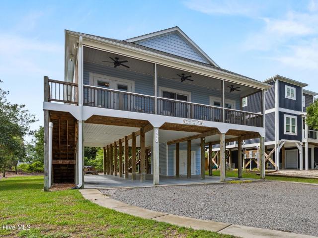 1611 E Pelican Drive