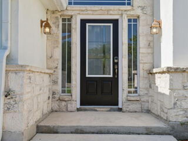 1611 Embassy Dr