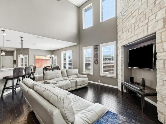 1611 Estacado Drive